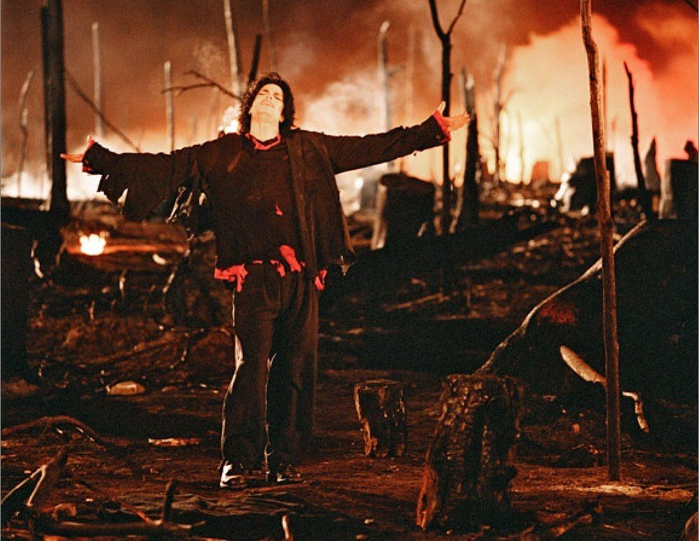 Michael Jackson’s “Earth Song” – Studies in Visual Cultures – ENG 705